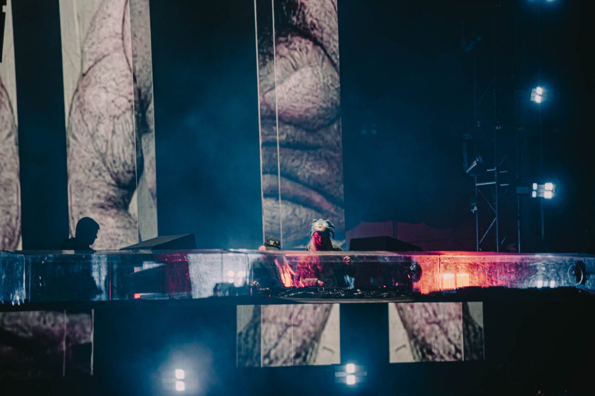 Lest We Forgecs: The 100 gecs rave at Igloofest - PAN M 360